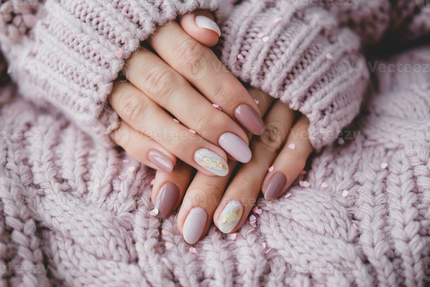 Your Press on Nail Guide in 7 Steps - Cassandra Bankson